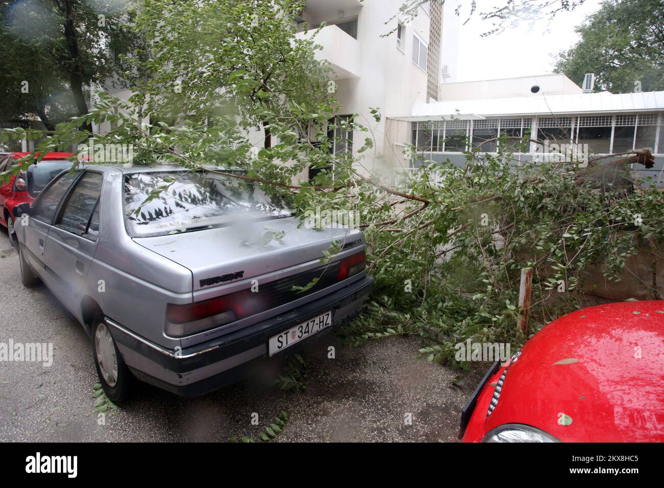 24.09.2018., Split - Rain and strong wind Bura disrupted traffic in ...