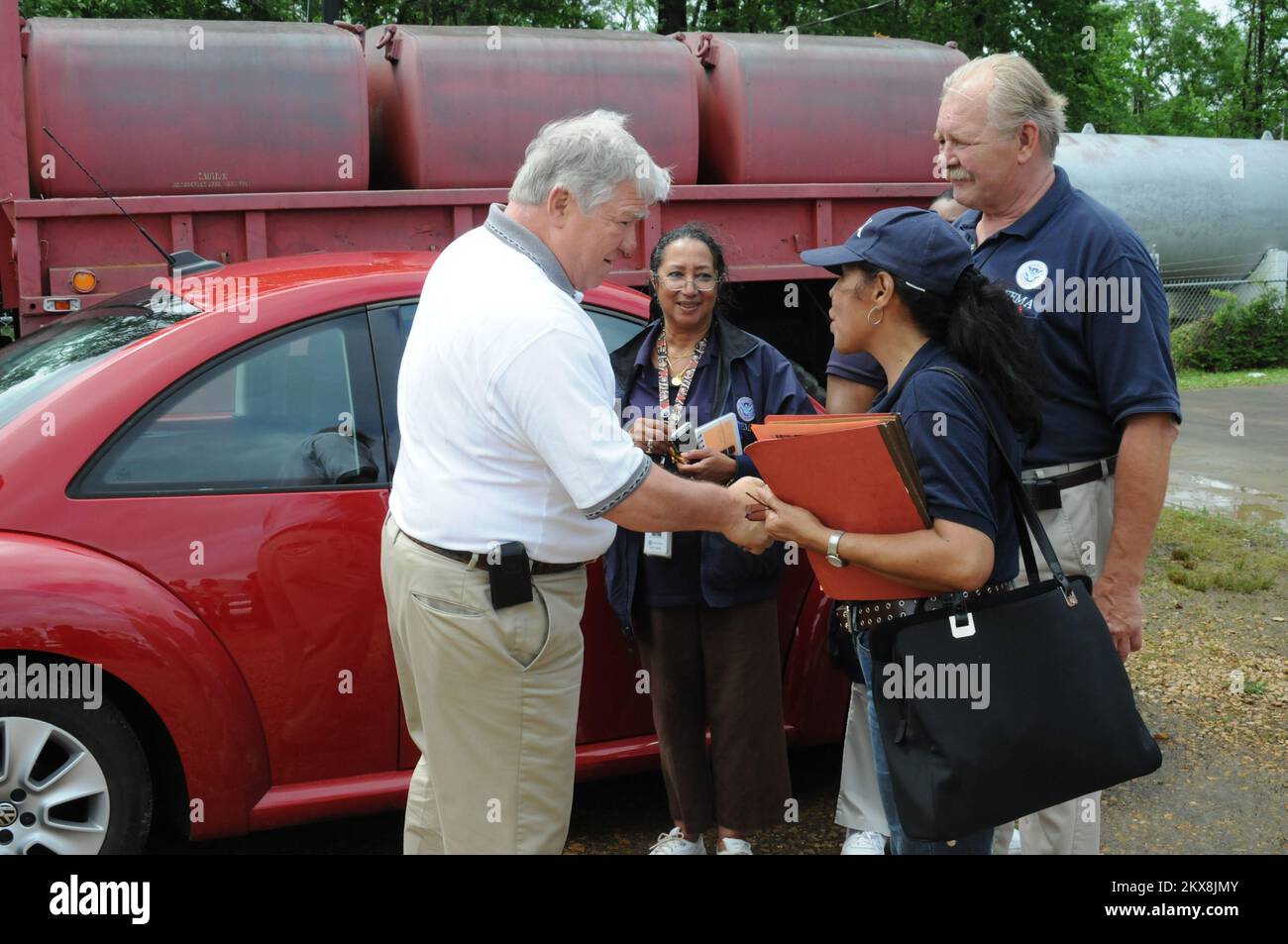 Governor Hailey Barber Greets FEMA Workers at Mississippi Disast ...