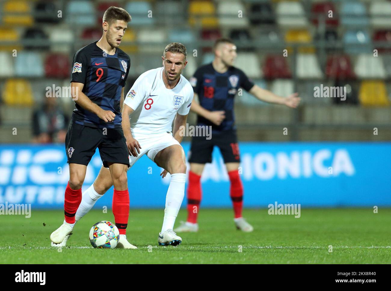 Football jordan henderson hi-res stock photography and images - Alamy