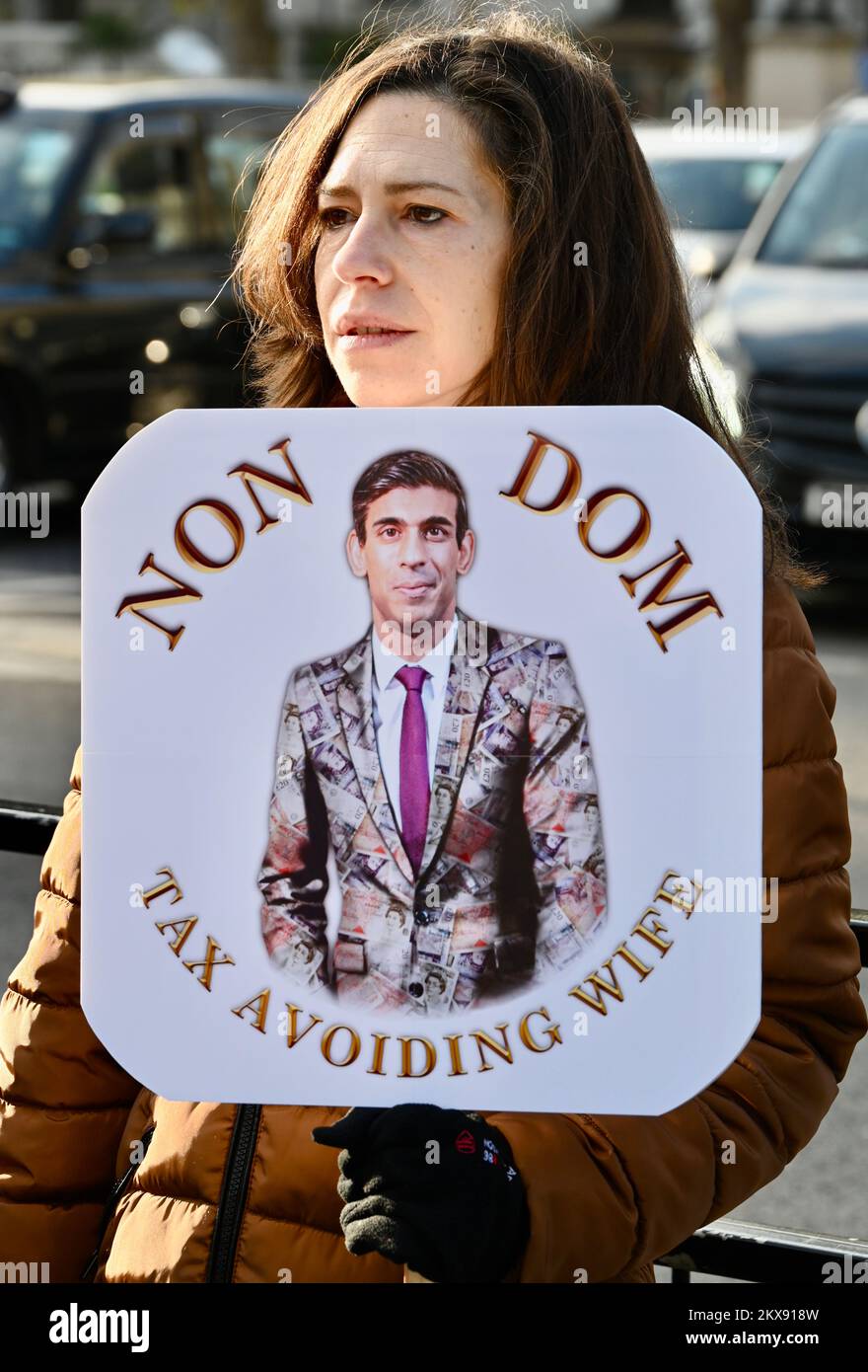 Non dom status hi-res stock photography and images - Alamy