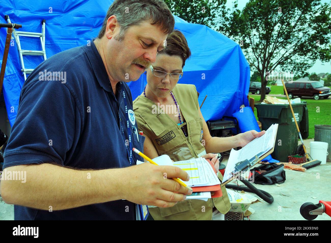 Preliminary damage assessment teams hi-res stock photography and images ... Preliminary damage assessment teams hi-res stock photography and images ...