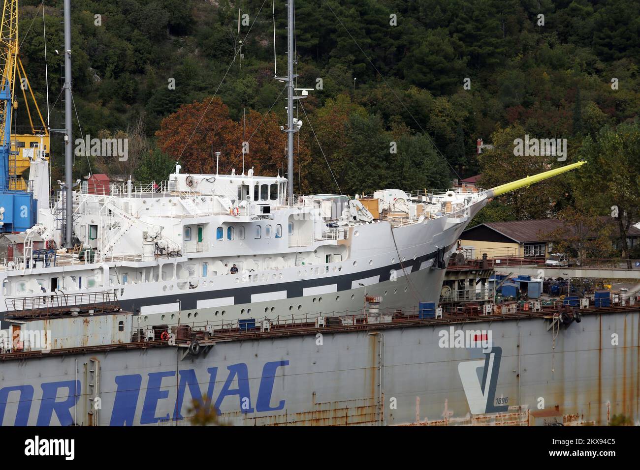 Rijeka shipyards hi-res stock photography and images - Alamy