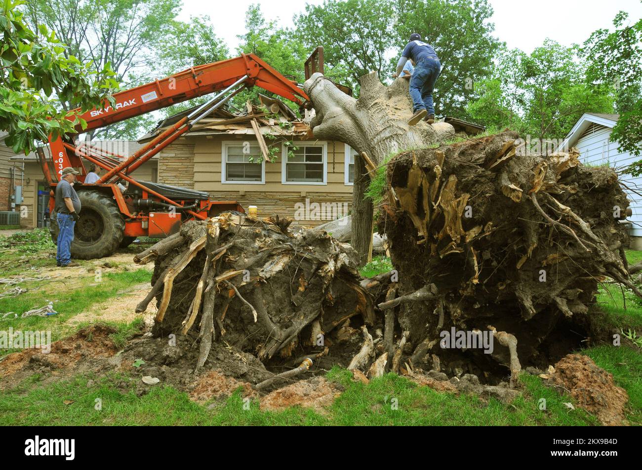 Fourth largest tornado outbreak hi-res stock photography and images - Alamy