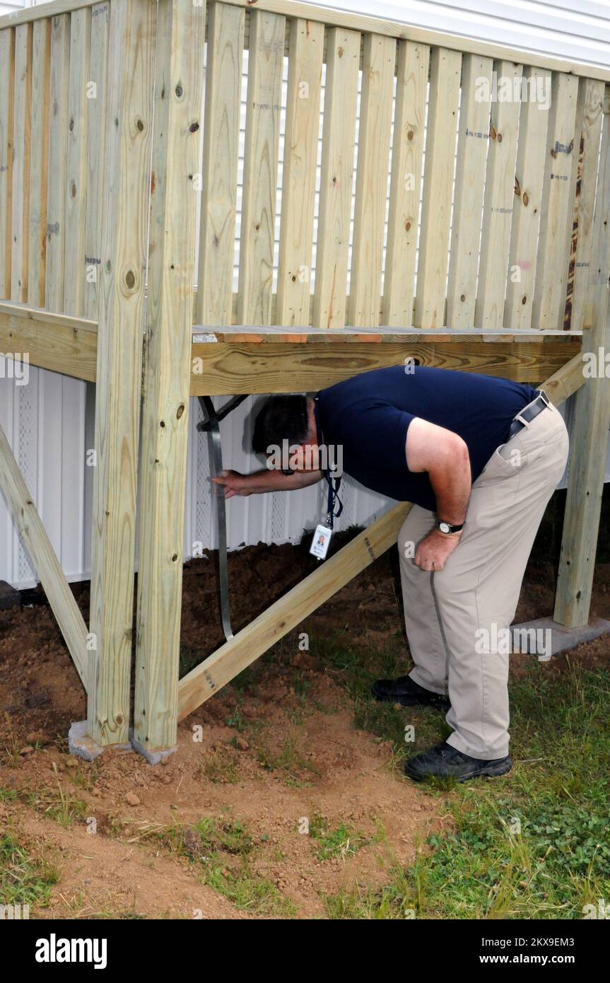 FEMA Housing Official Inspects Temporary Housing Unit in MS ...
