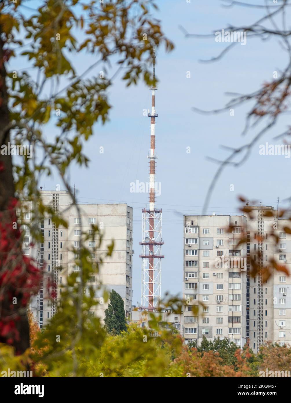 Tall antenna hi-res stock photography and images - Alamy