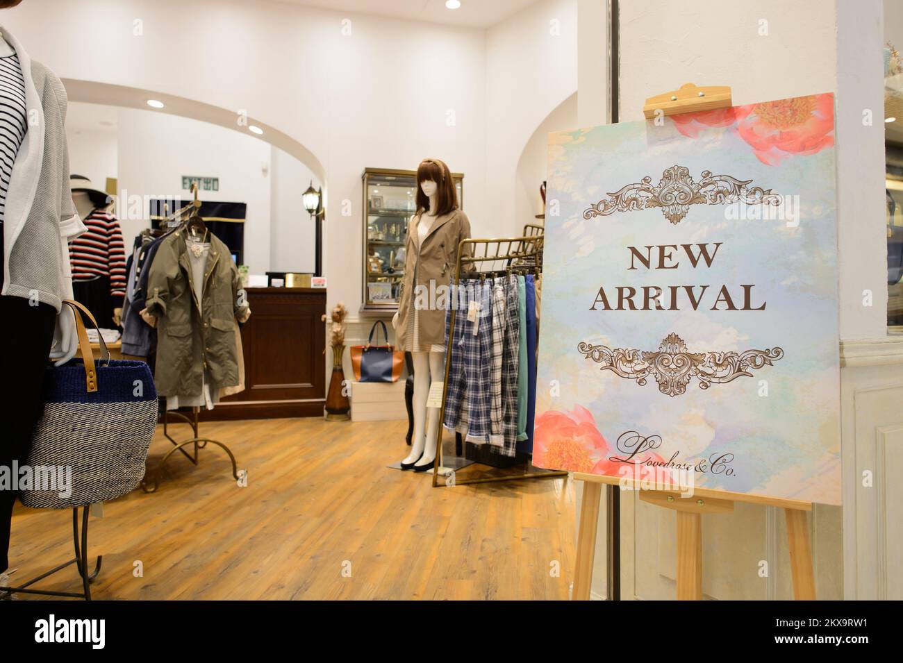 Hong kong new arrival shop hi-res stock photography and images - Alamy