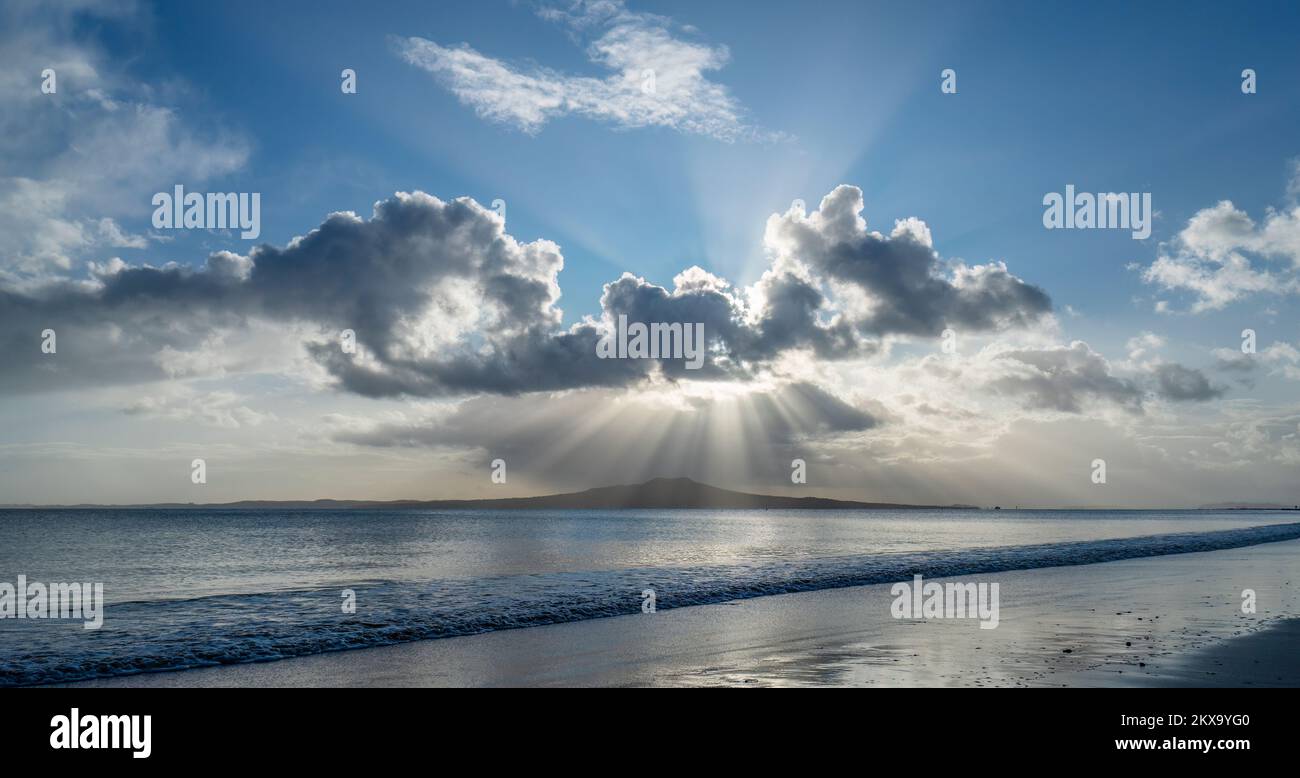 Shining beach hi-res stock photography and images - Alamy