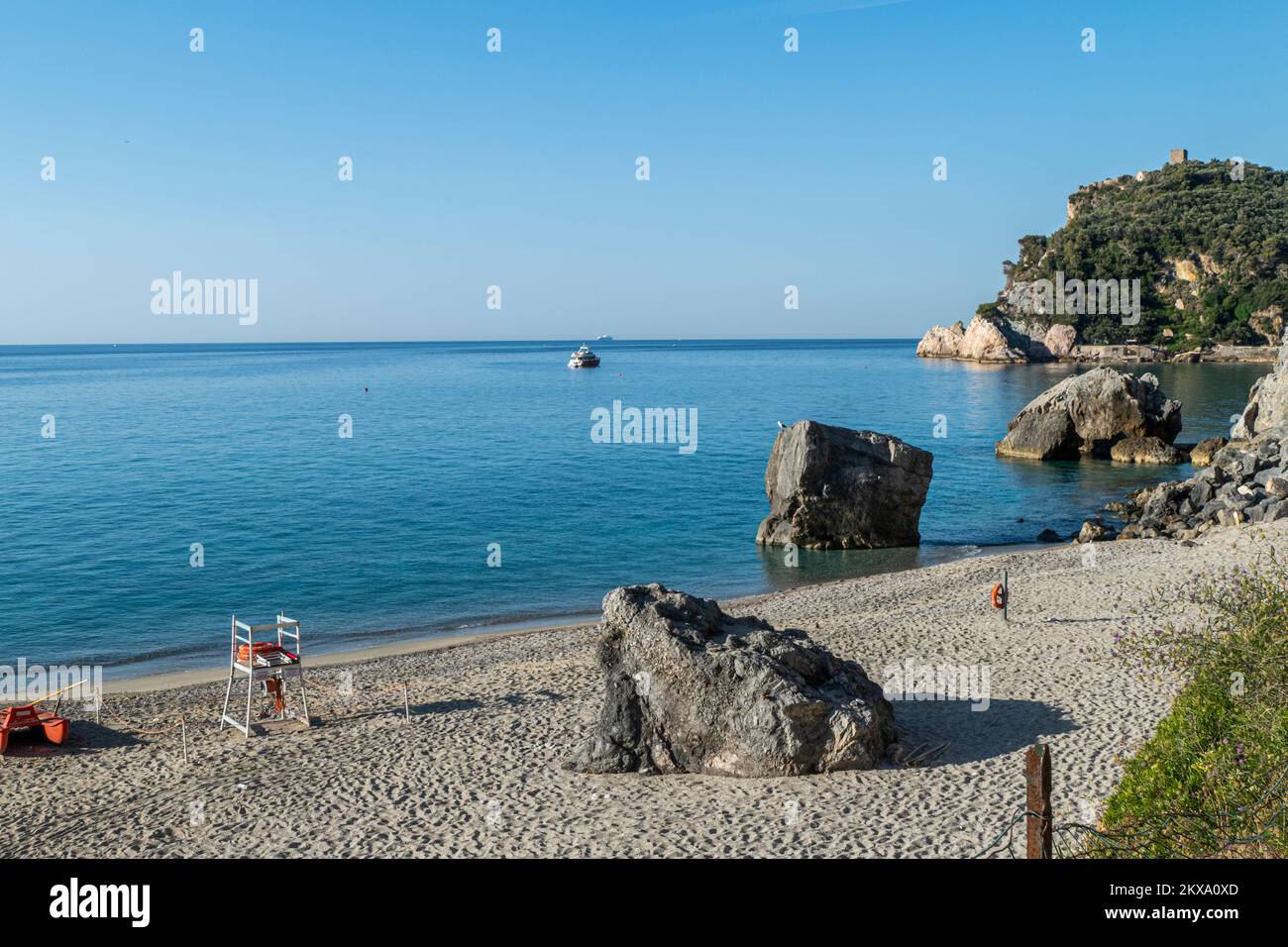The beautiful beach of Malpasso in Varigotti Stock Photo - Alamy