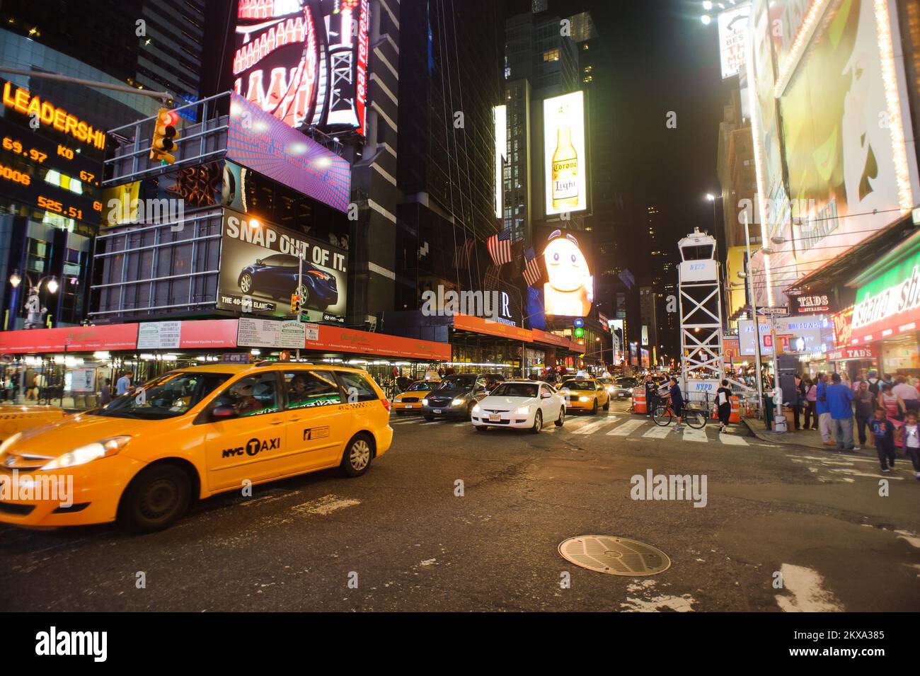 Times square area district neighborhood hi-res stock photography and ...