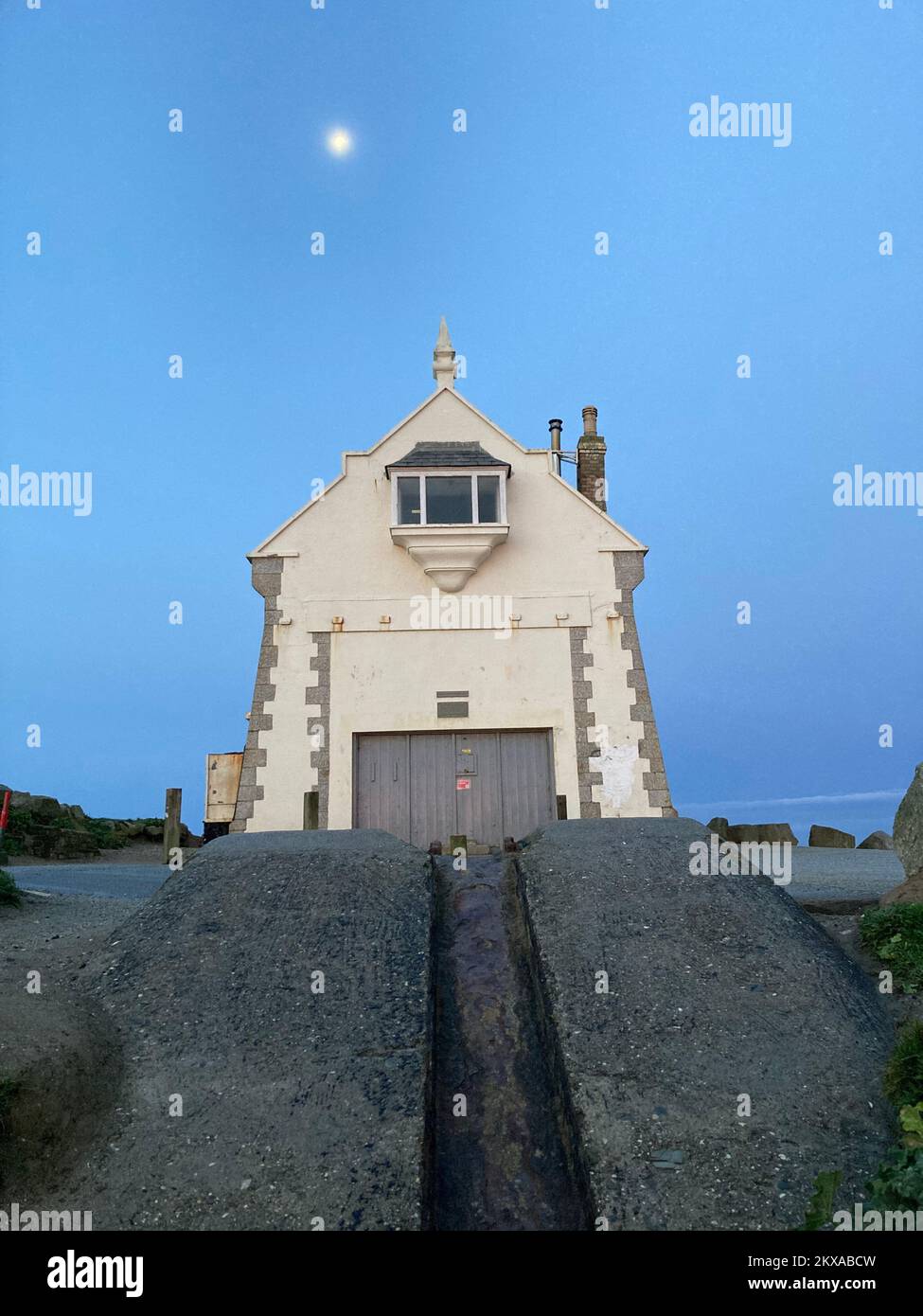 Lifeboat little fistral hi-res stock photography and images - Alamy
