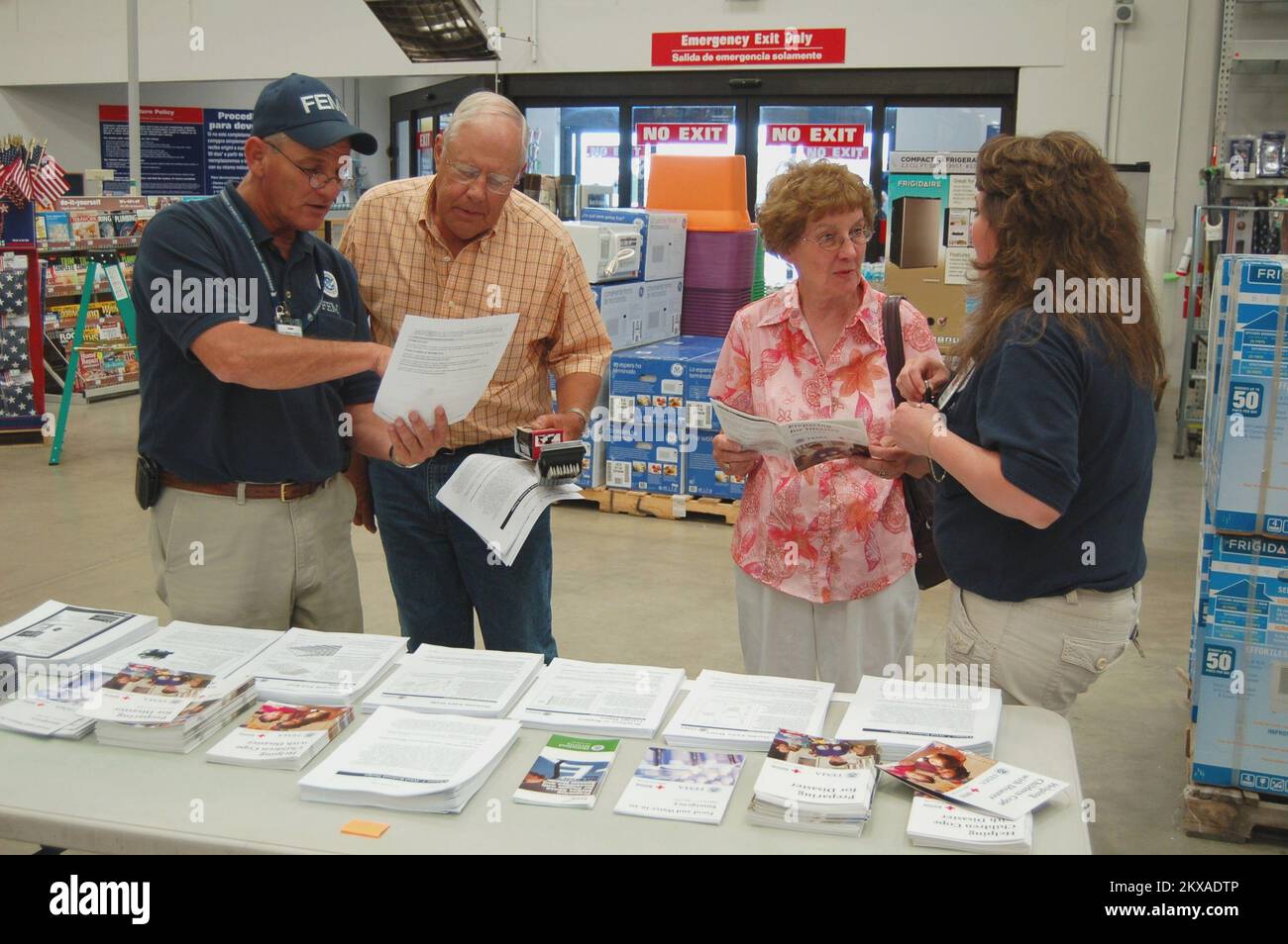 Community outreach booth hi-res stock photography and images - Alamy