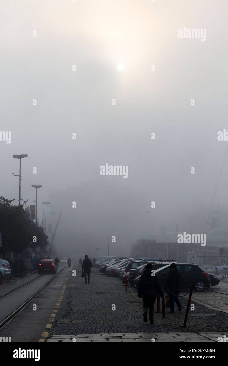 19.02.2019., Croatia, Rijeka - Dense fog over the city center Stock ...