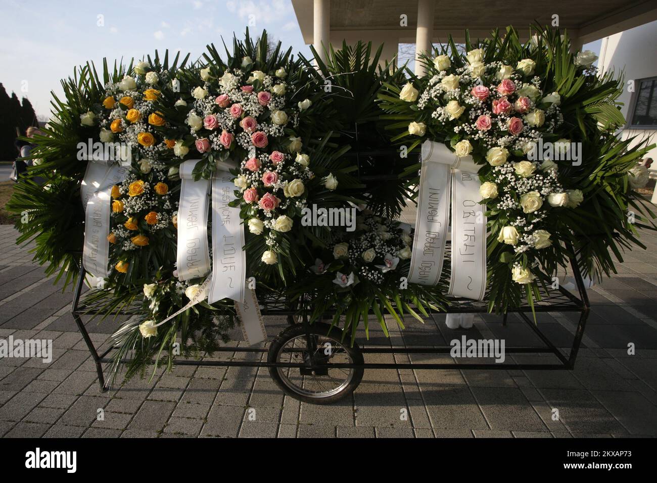 Sprovod hi-res stock photography and images - Alamy