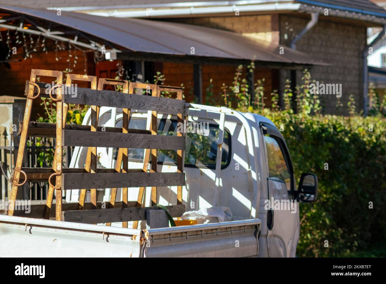 Construction materials delivery hi-res stock photography and images - Alamy