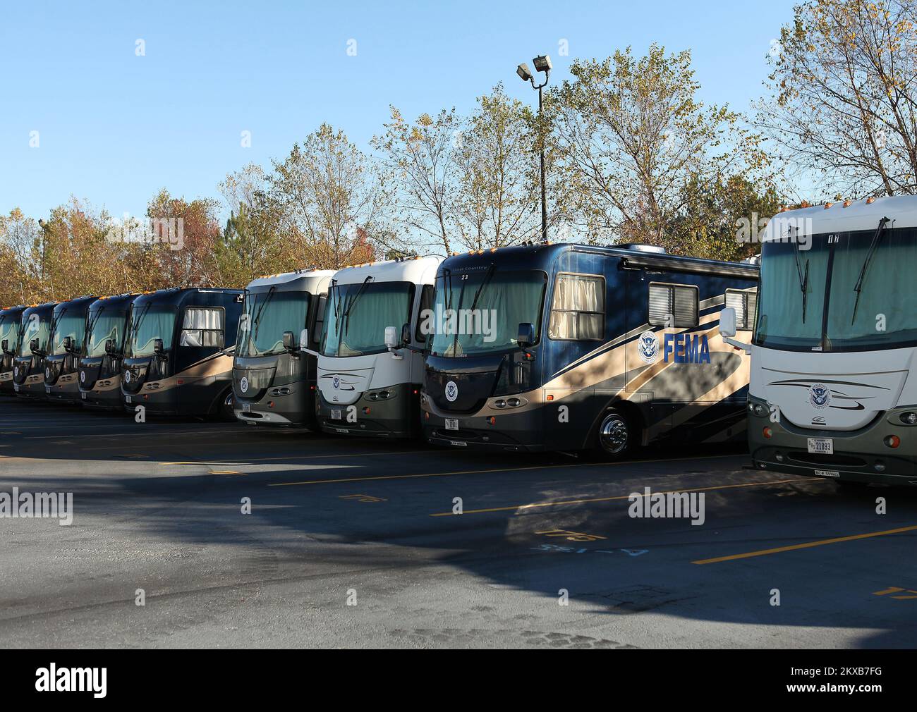 Food services and facilities management hi-res stock photography and ...