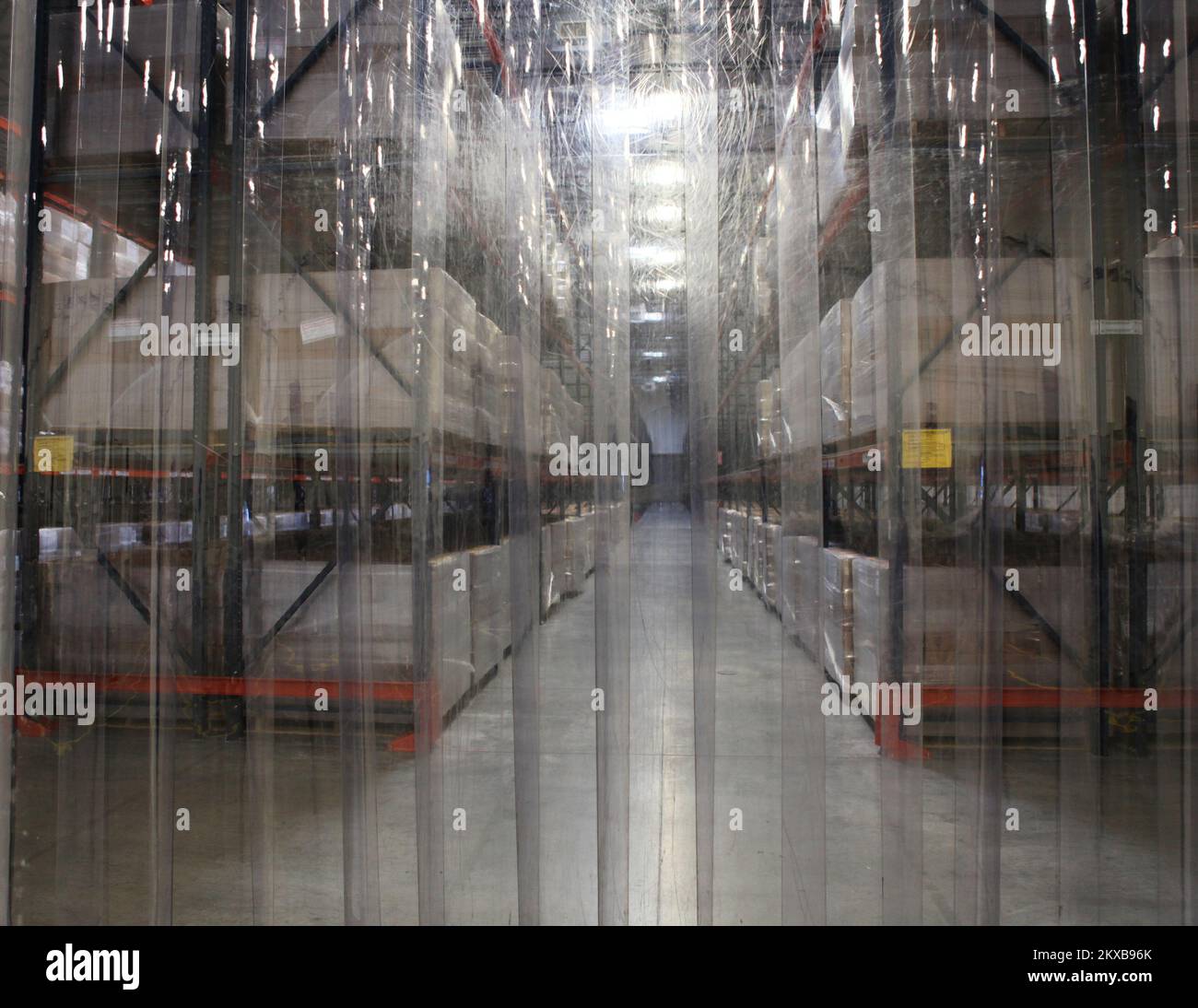 Temperature controlled distribution hi-res stock photography and images ...