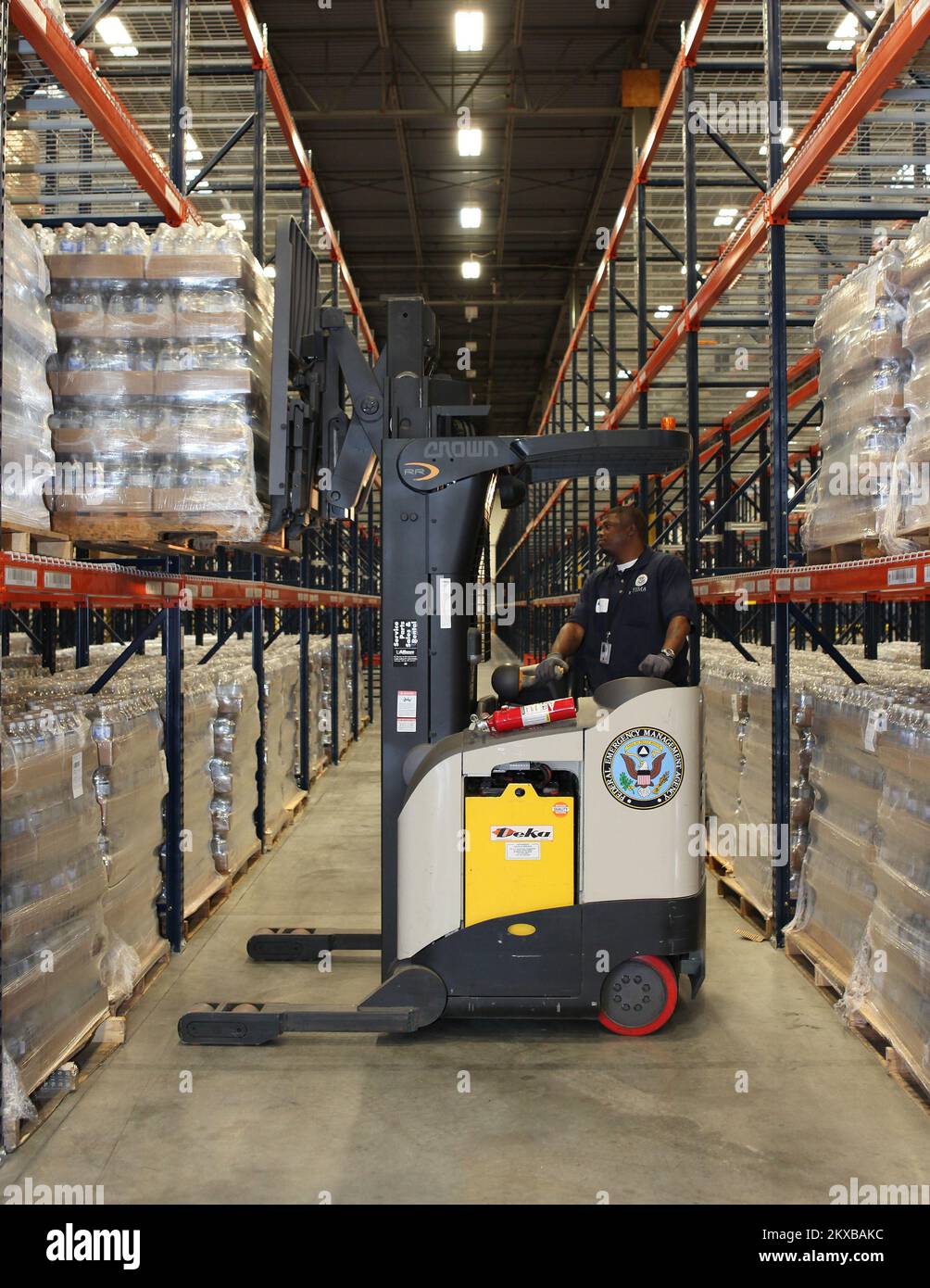 Atlanta, Ga. , November 17, 2010 FEMA material handlers use forklifts ...