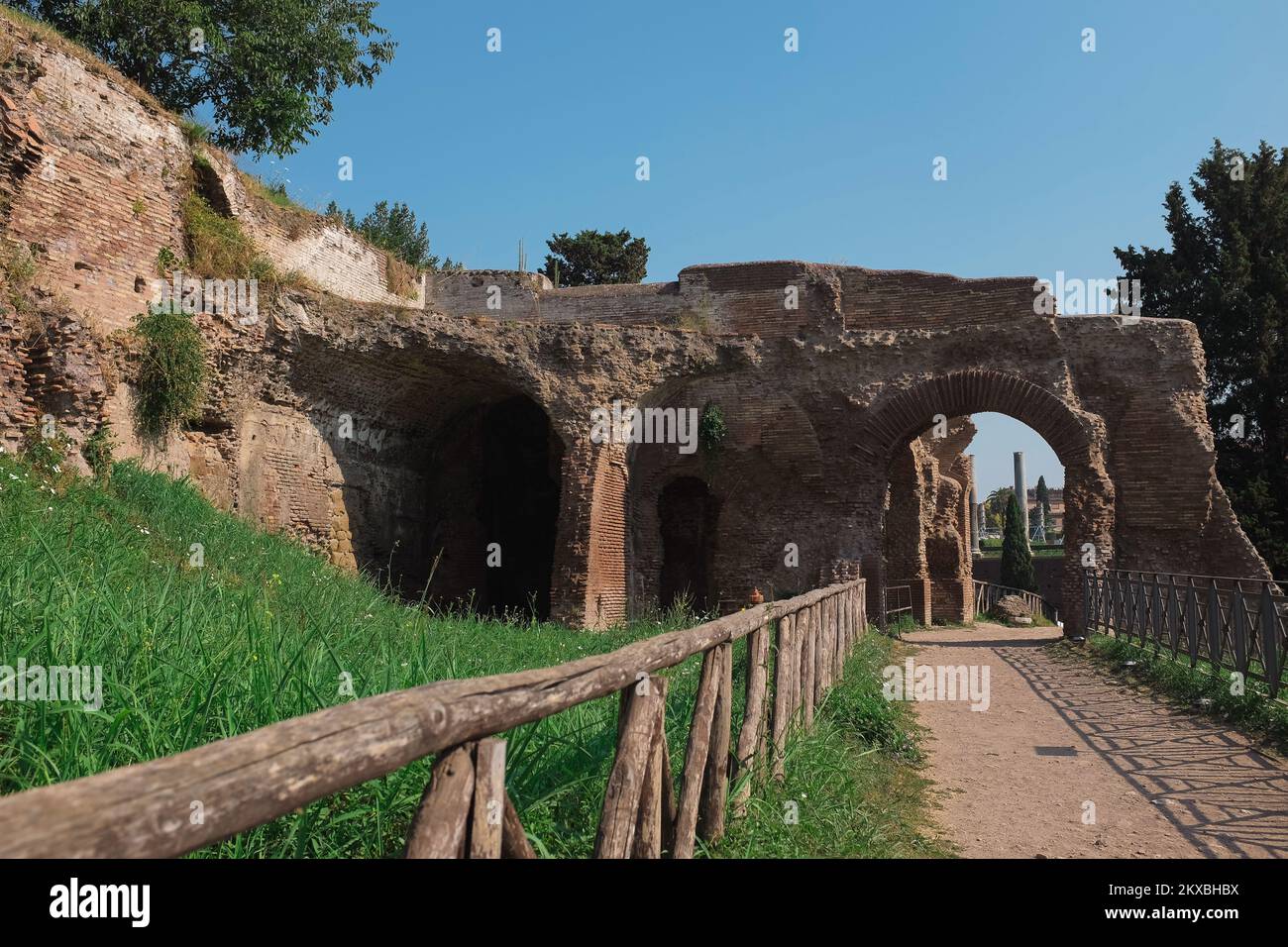 Rome, Italy - path leading to ancient ruins inside the Palatine Hill ...