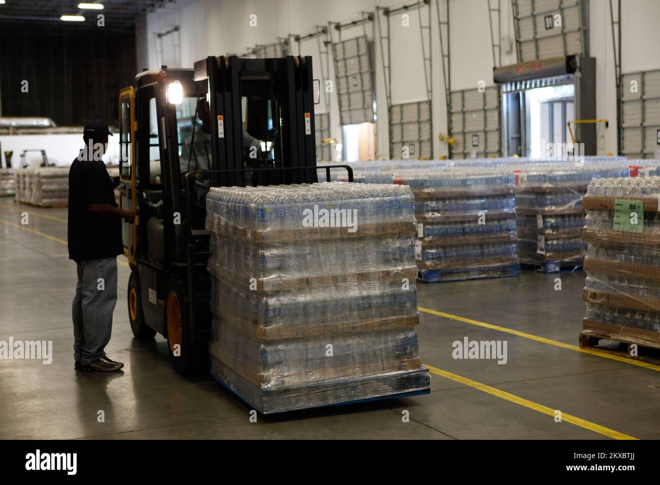 Tornado - Atlanta, Ga. , April 28, 2011 Staff at the Atlanta ...