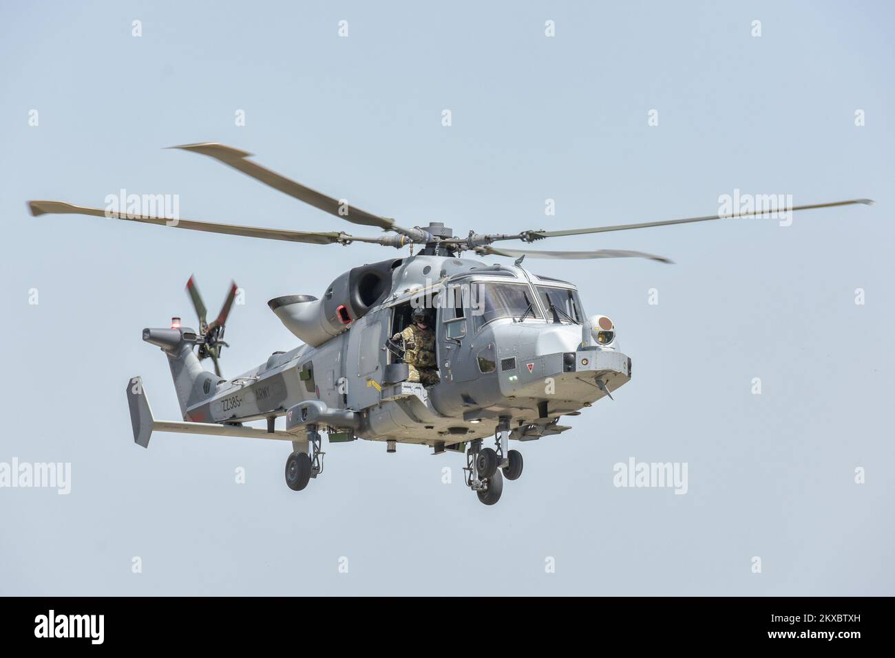 Members british forces on exercise hi-res stock photography and images ...