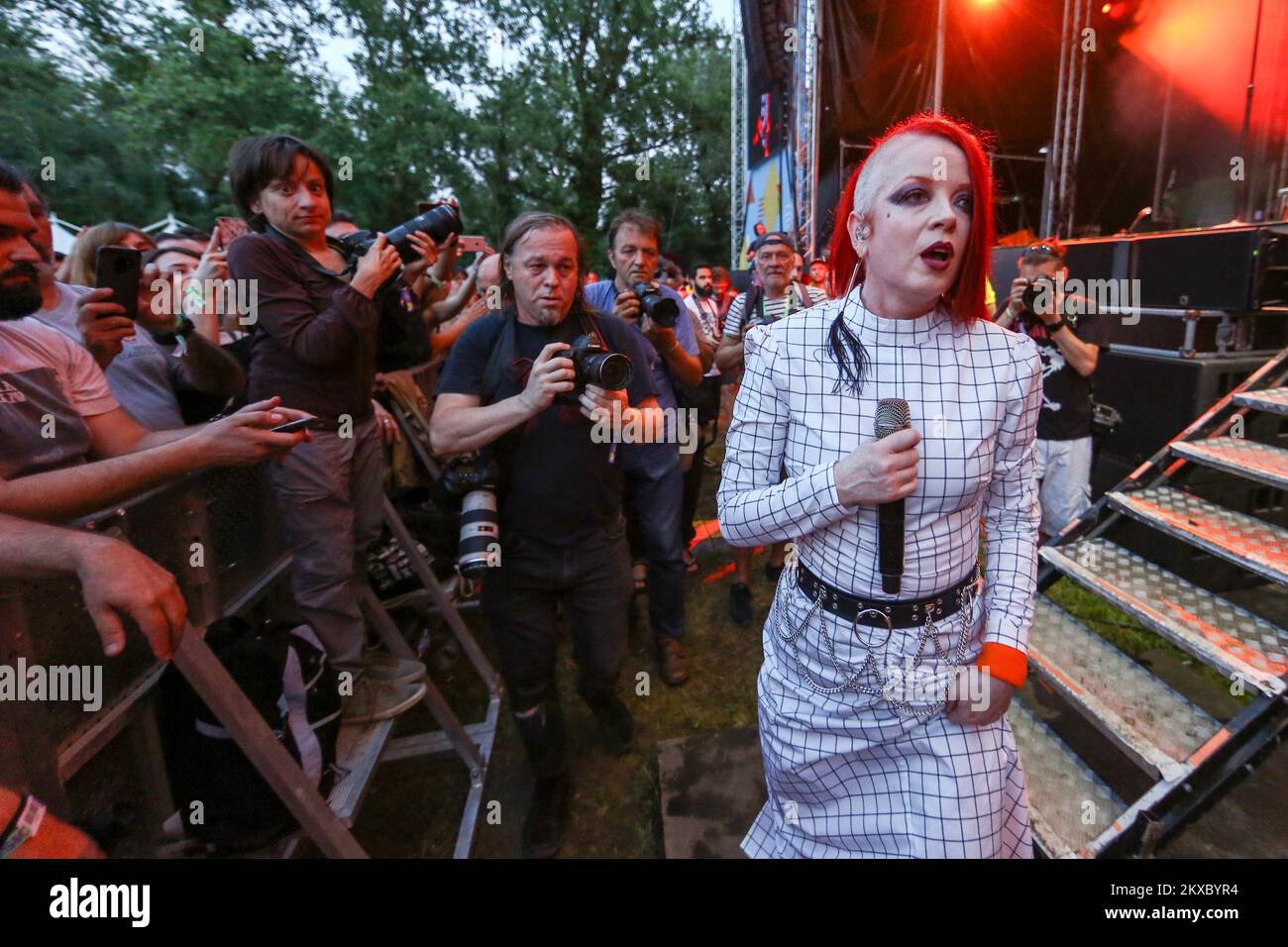 Garbage concert hi-res stock photography and images - Alamy