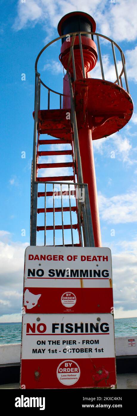 Suzan Vagoose - Banjo Pier, Looe, Cornwall, England, UK Stock Photo - Alamy