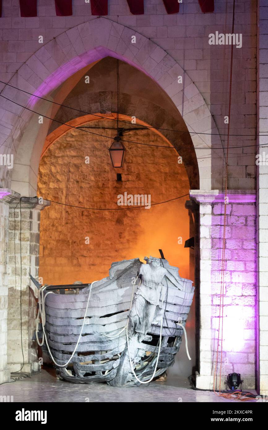10.07.2019., Dubrovnik - By rising the Libertas flag while playing the ...