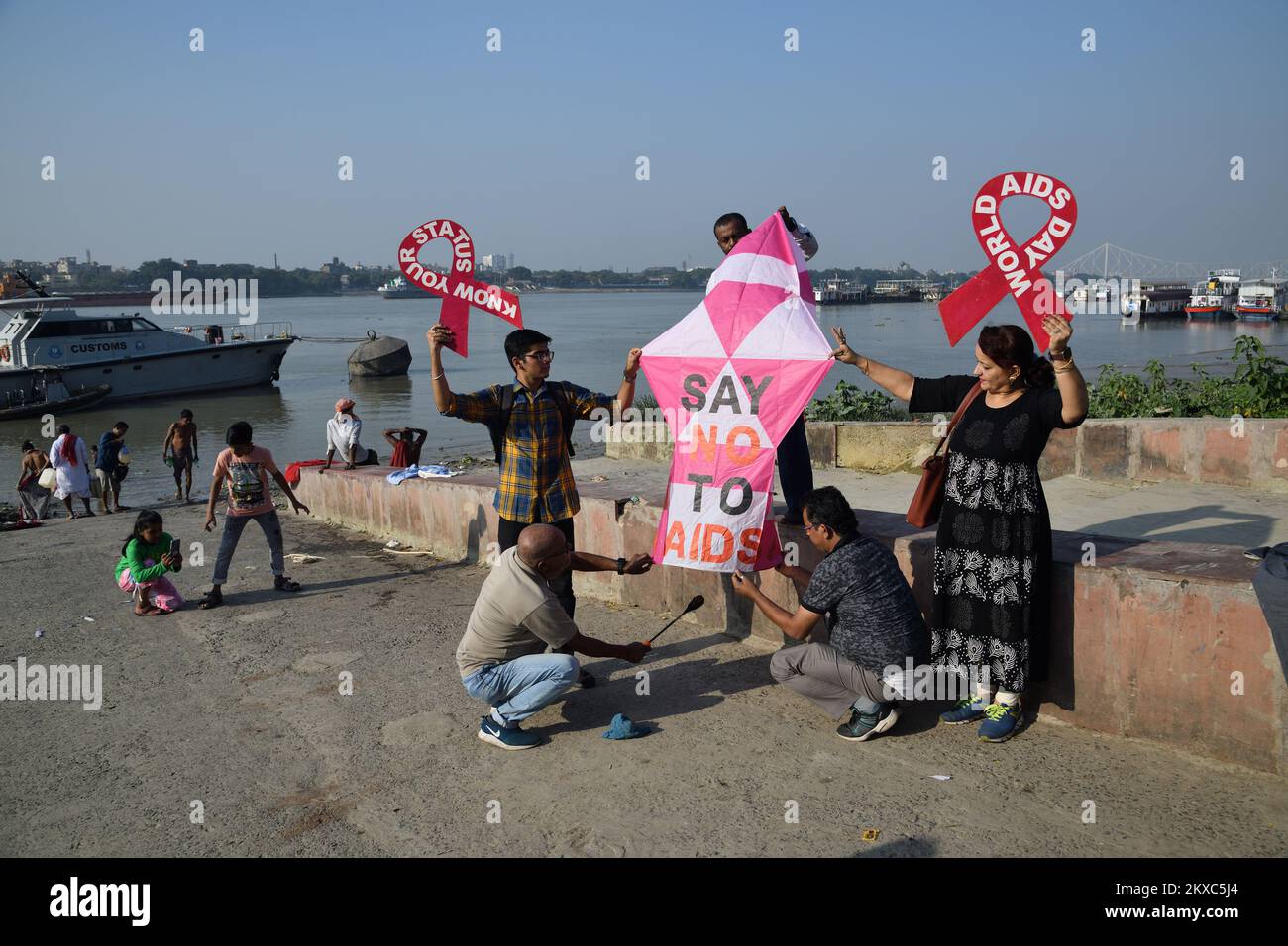 Non Exclusive: Nov 30, 2022, Kolkata, India: A voluntary group ...