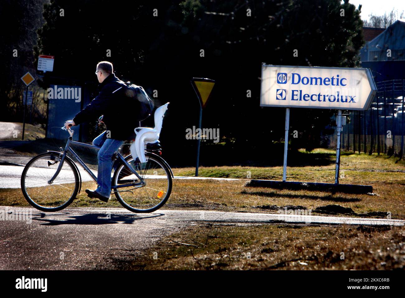 Pil business company logo hi-res stock photography and images - Alamy