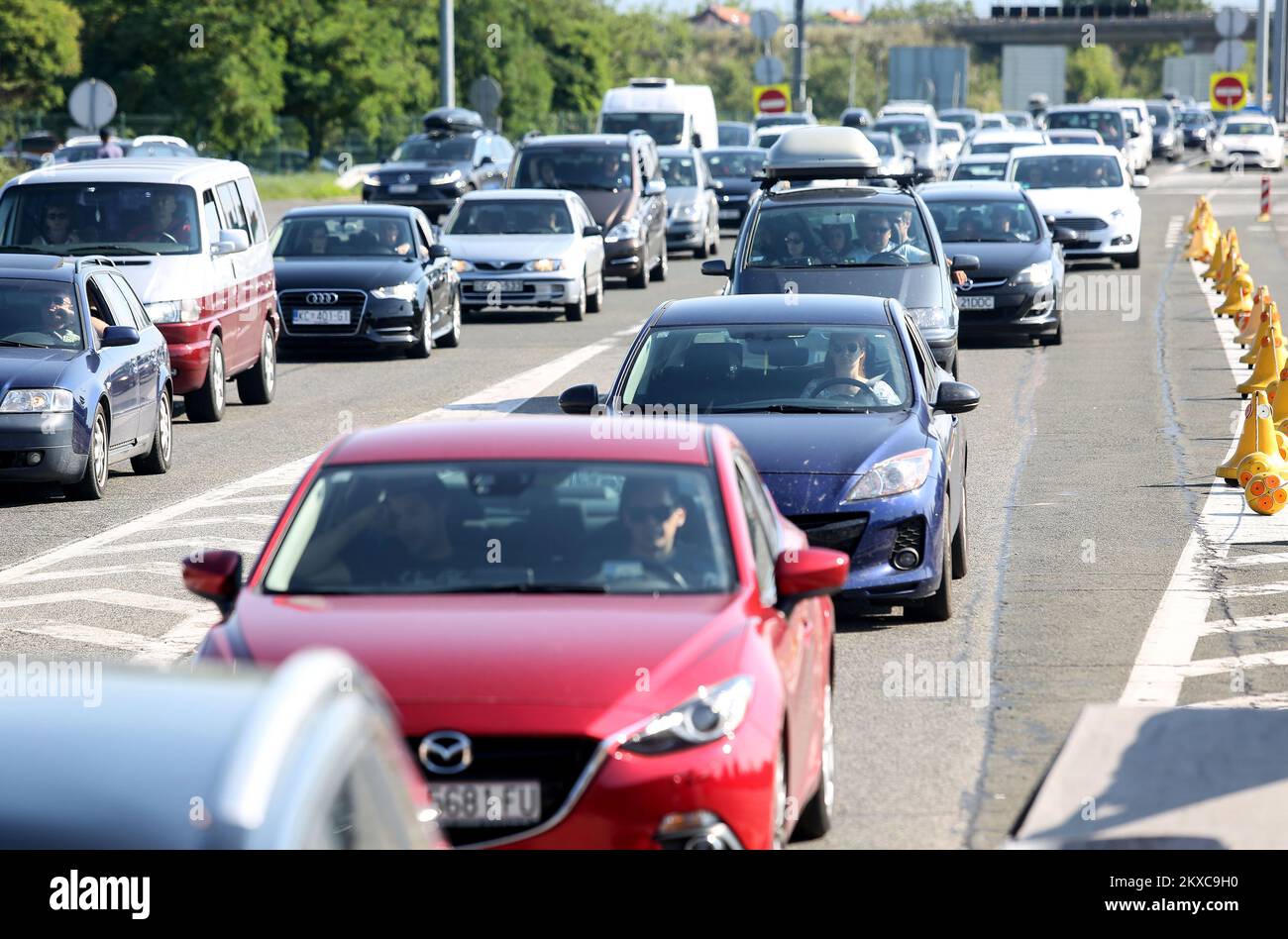 20.07.2019., Croatia, Zagreb, Lucko - Traffic jams at toll booths in ...