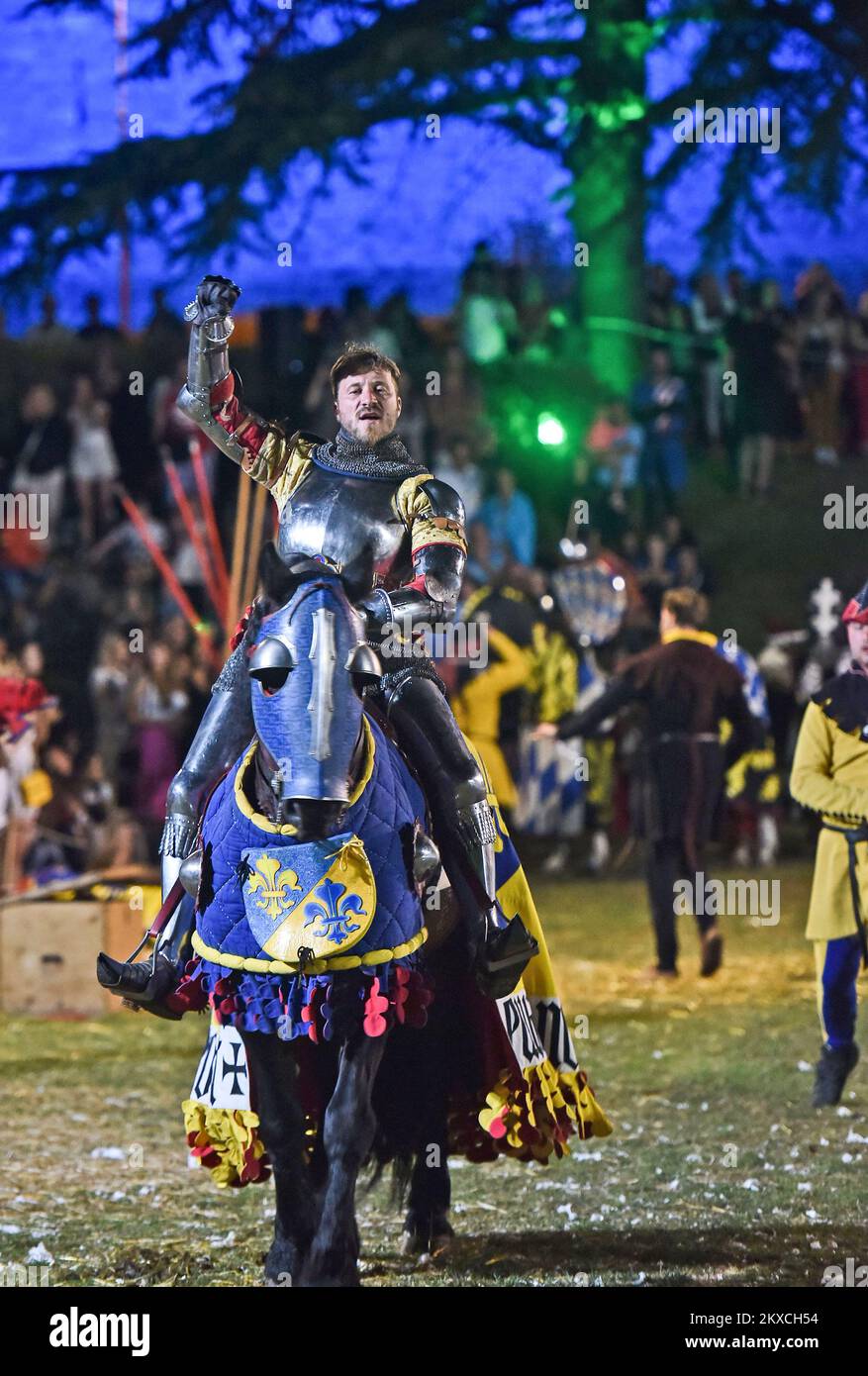 Three knights real hi-res stock photography and images - Alamy