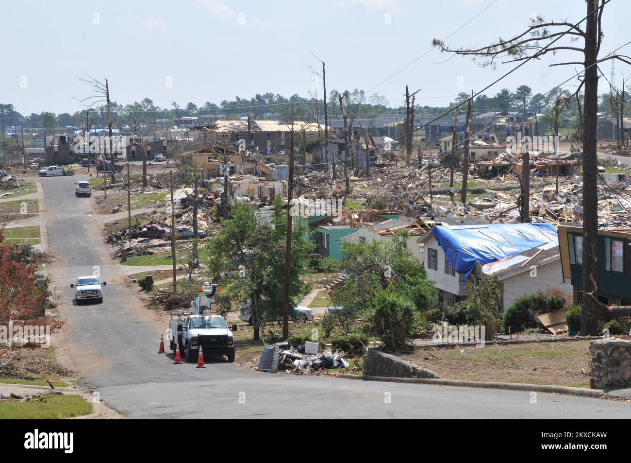 Tornado - Pratt City, Ala. , May 11, 2011 Blue tarps dot the landscape ...