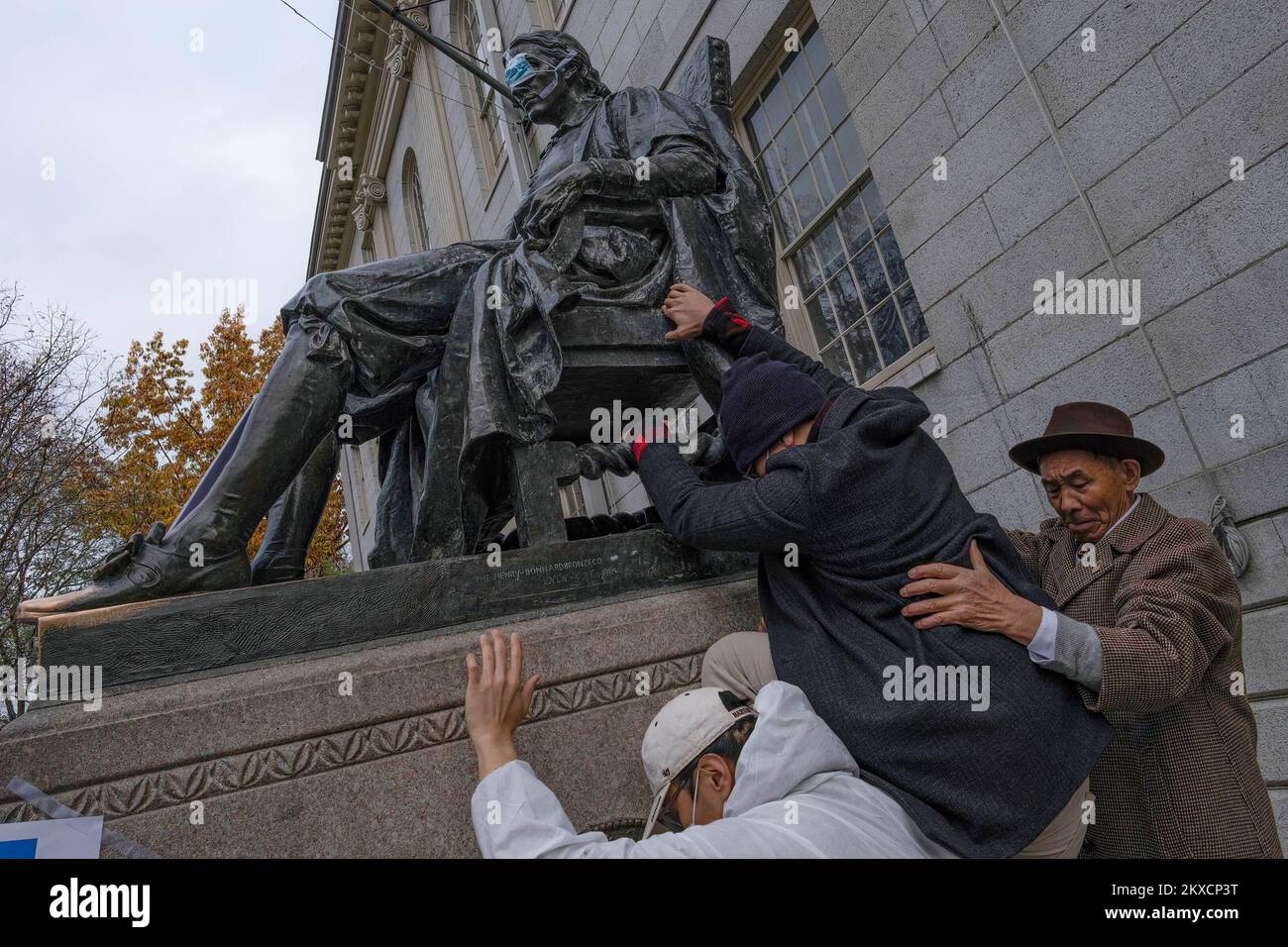 Urumqi tragic fire hi-res stock photography and images - Alamy