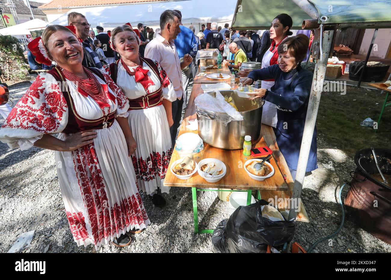 21.09.2019., Dugo Selo- The event Old dishes from Dugo Selo were ...