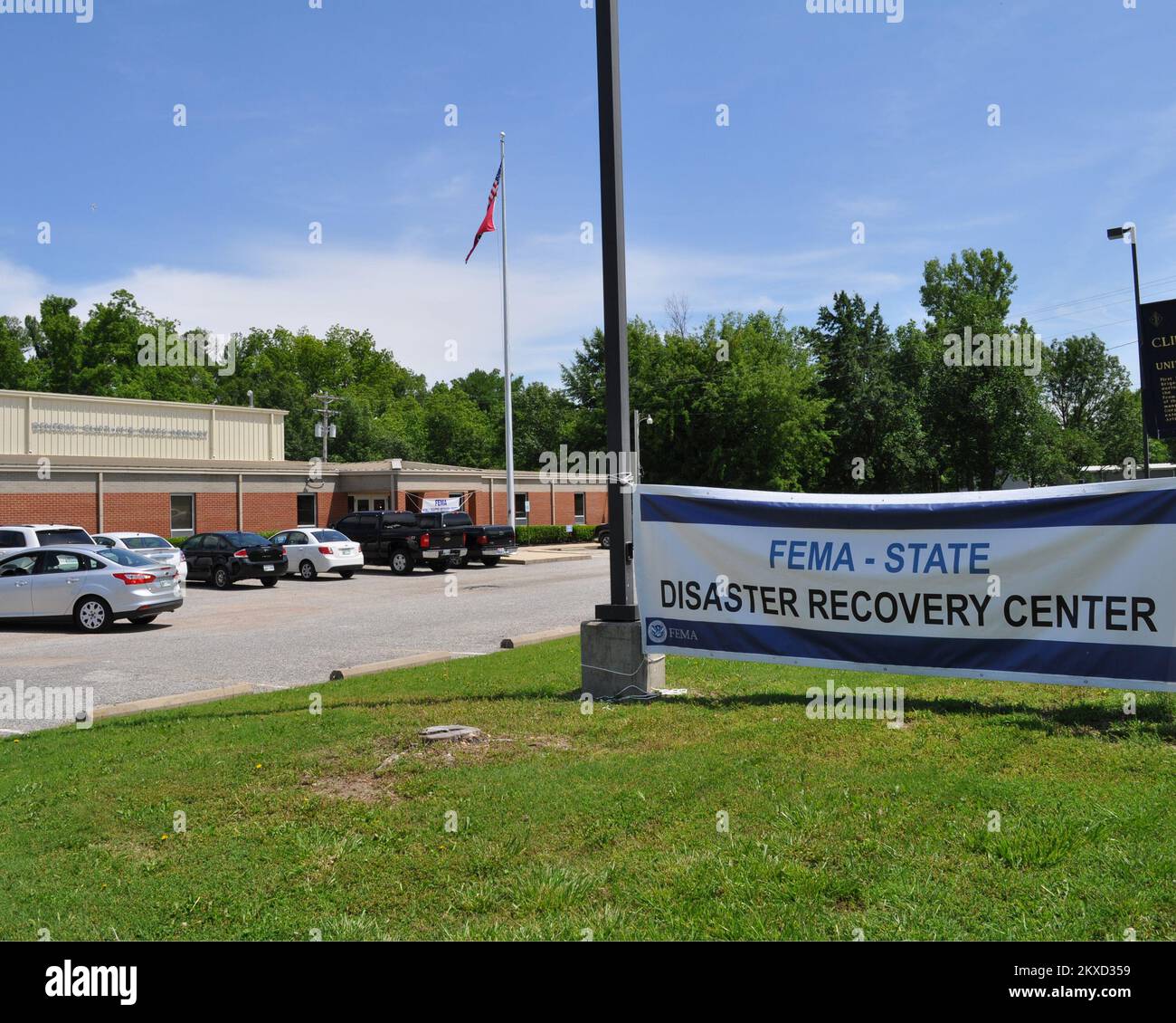 Tennessee national guard emergency hi-res stock photography and images ...