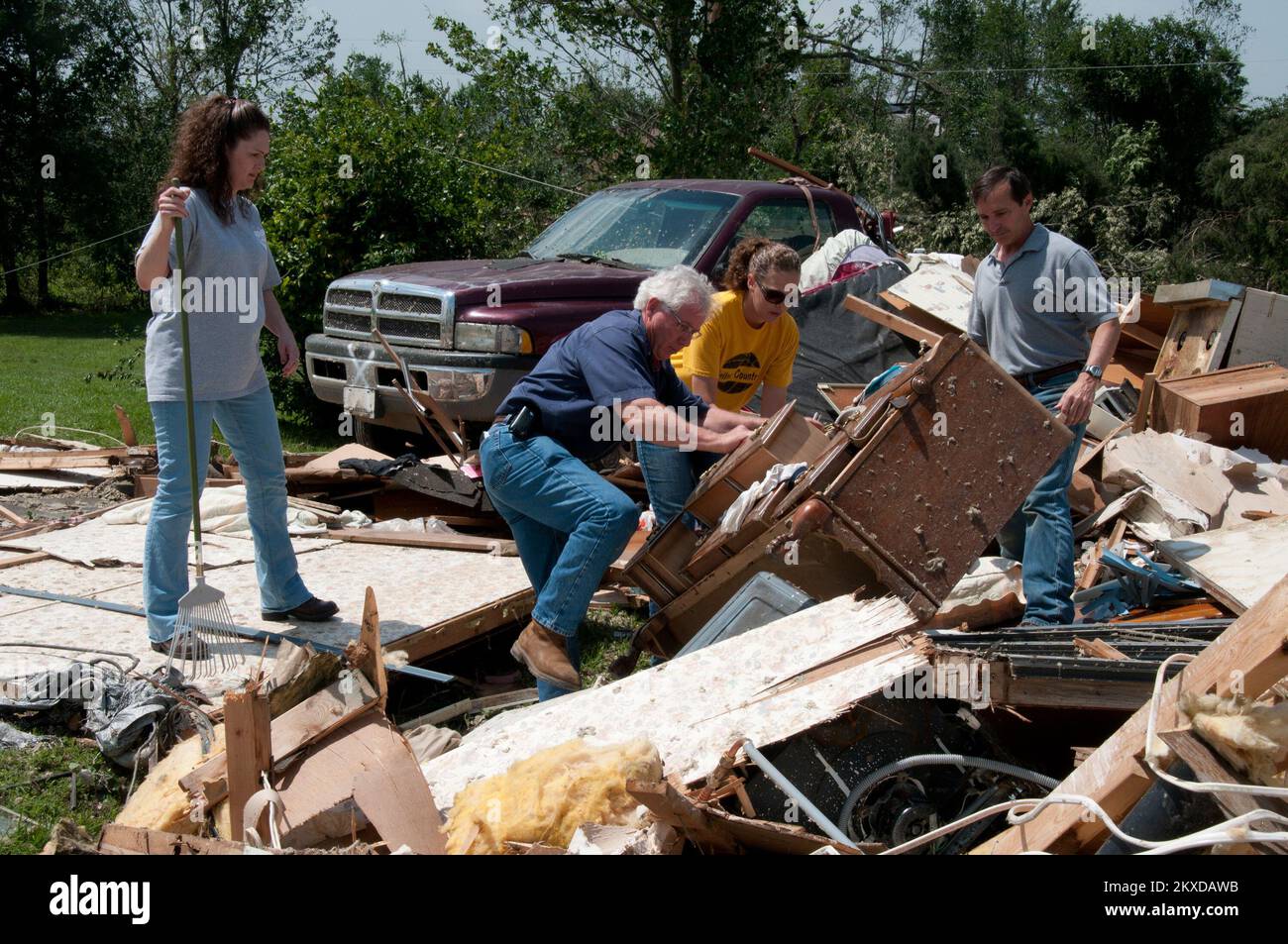 011052511 Tornadoes destroy AR town. Arkansas Severe Storms, Tornadoes ...