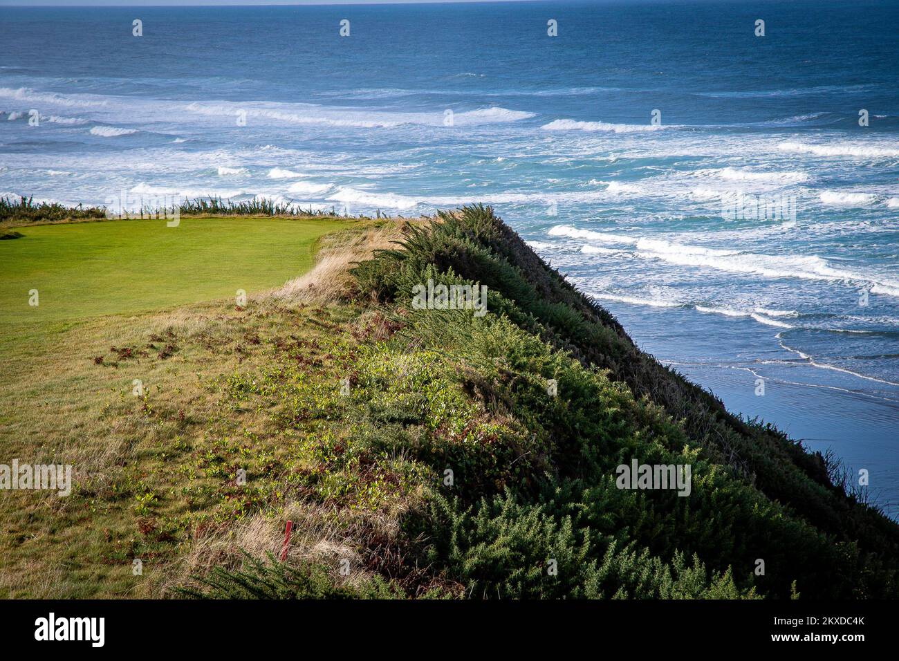 Bandon Dunes Golf Resort in Southern Oregon Stock Photo - Alamy
