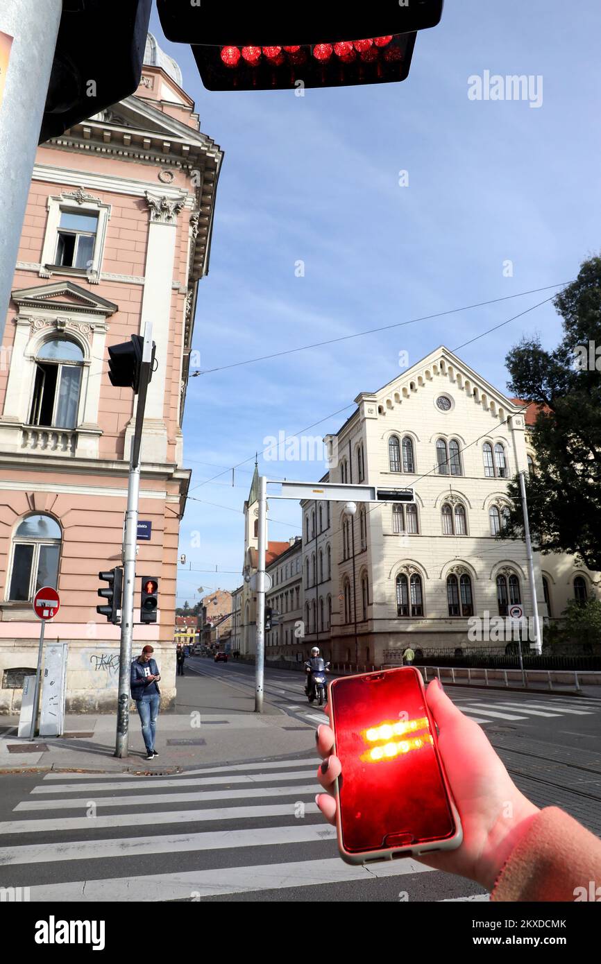 Using zebra crossings hi-res stock photography and images - Alamy