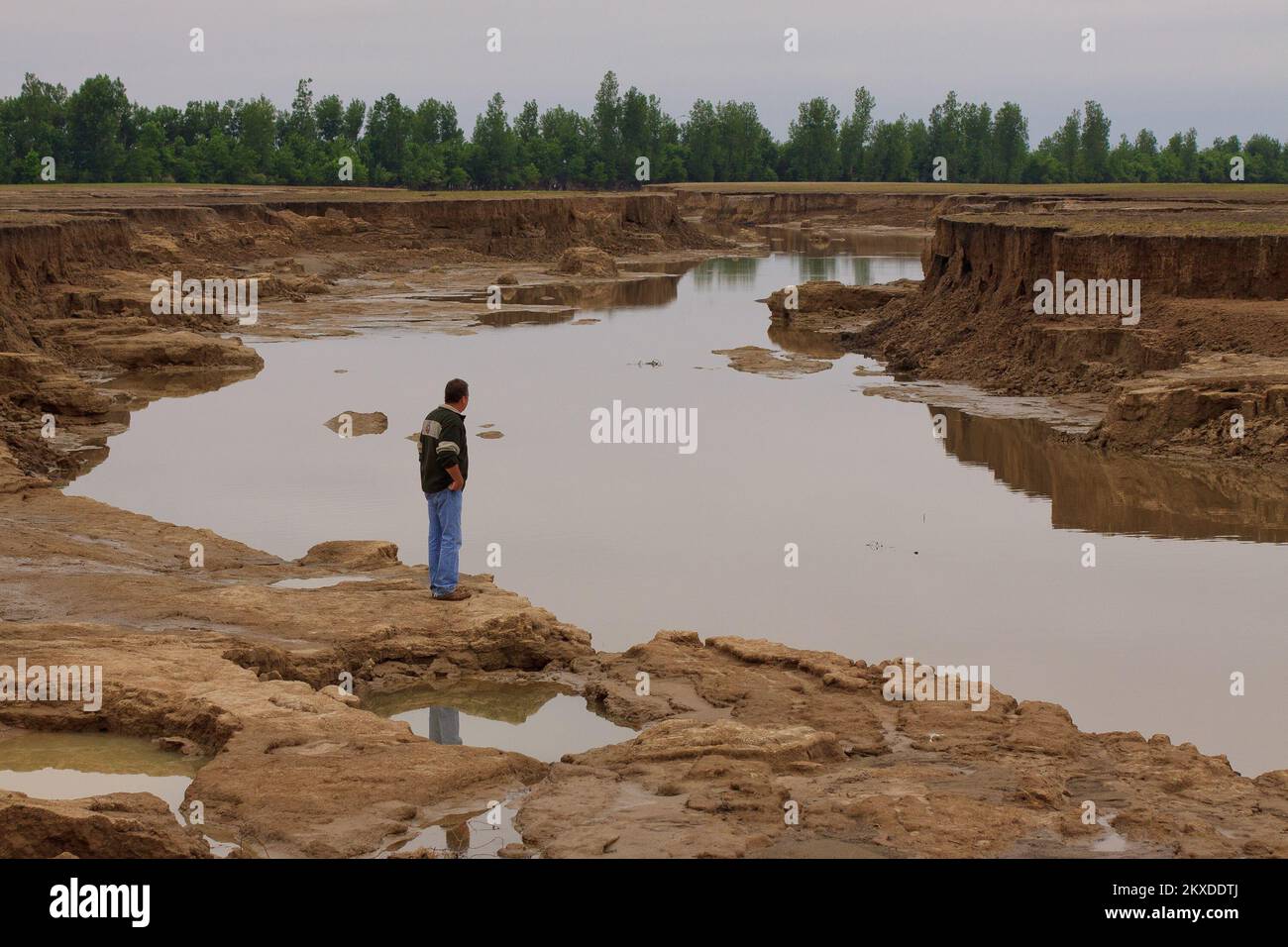 Crops destroyed by flooding hi-res stock photography and images - Alamy