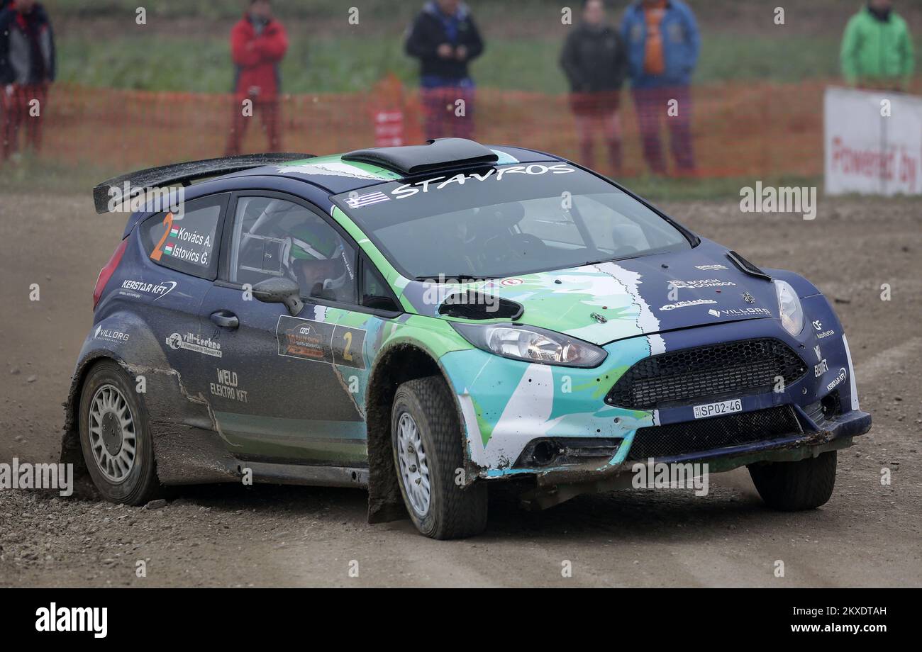 Istovics hi-res stock photography and images - Alamy