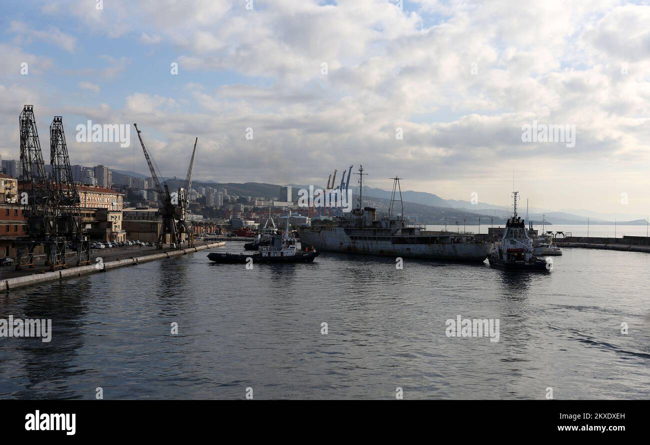Kraljevica shipyard hi-res stock photography and images - Alamy