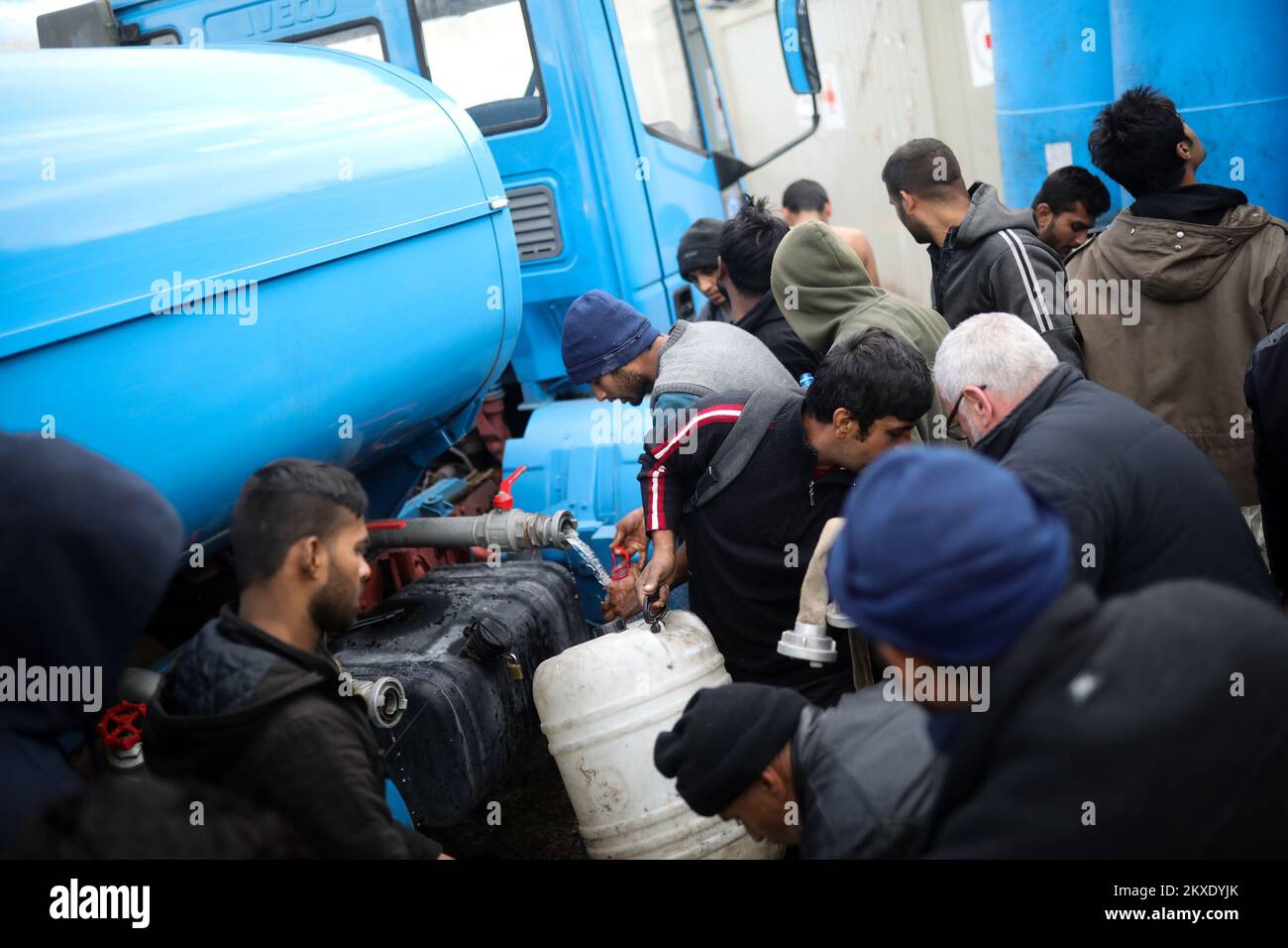 29.11.2019., Bihac, Bosnia and Herzegovina - Just under 1000 migrants ...
