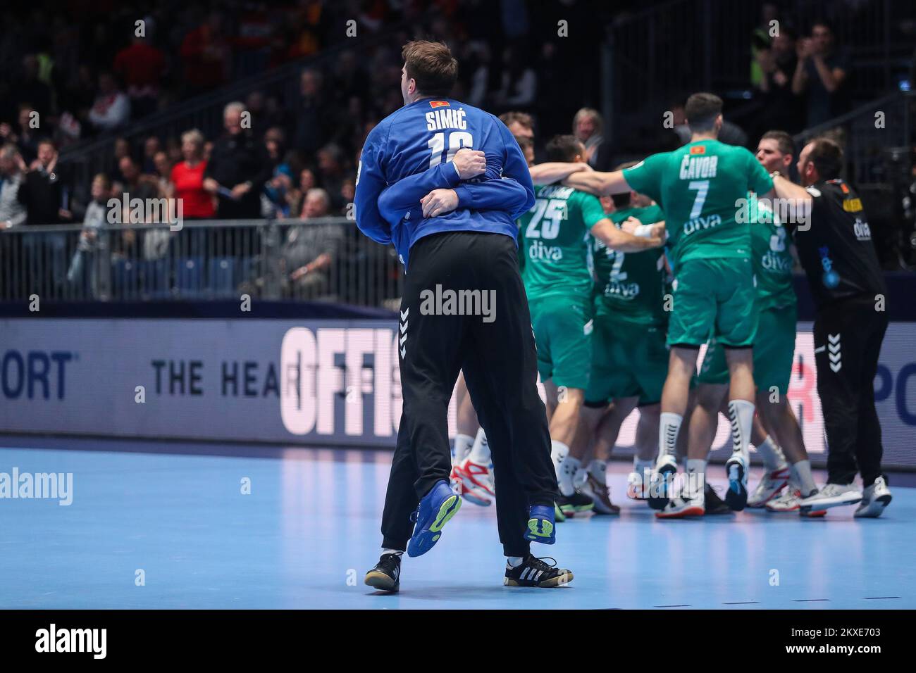 Nebojsa simic handball hi-res stock photography and images - Alamy