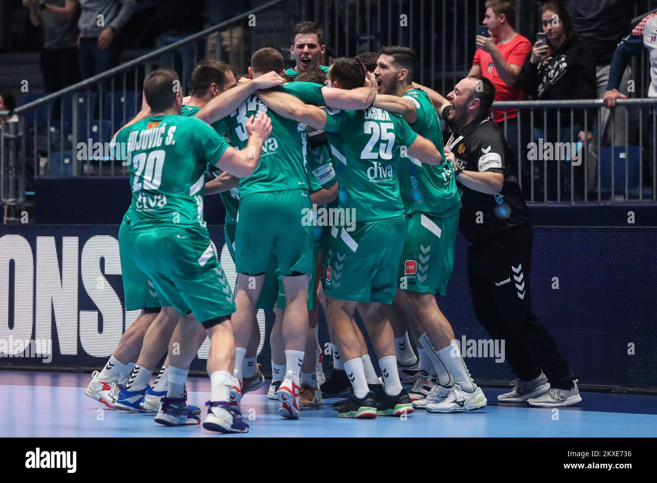 Crna gora rukomet hi-res stock photography and images - Alamy