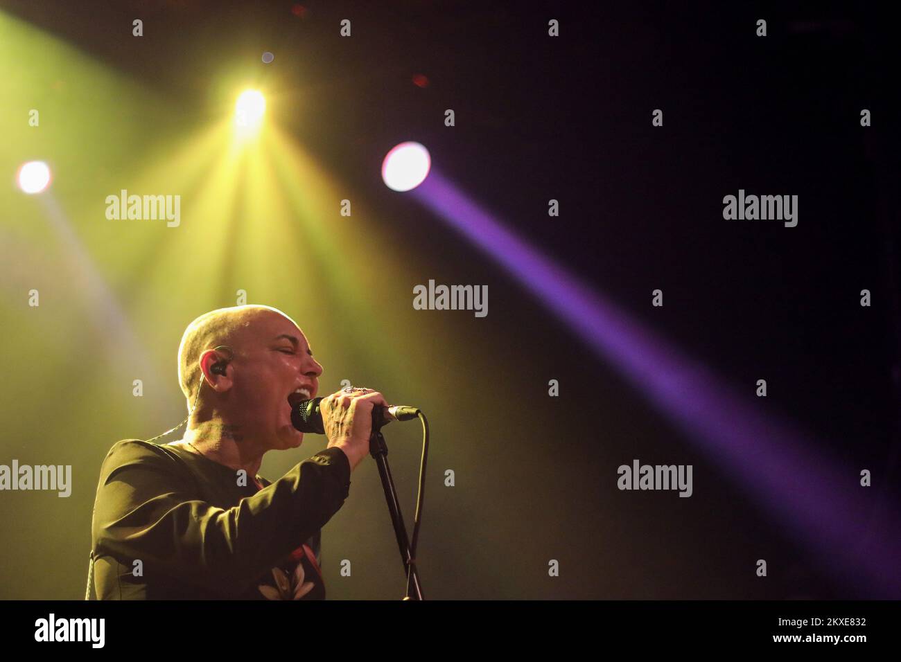 Singer sinead oconnor hi-res stock photography and images - Alamy