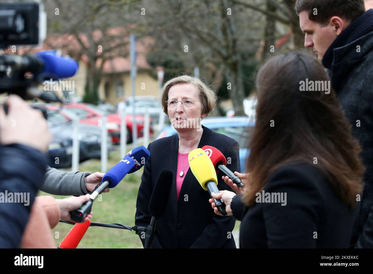 Dr fran mihaljevic hi-res stock photography and images - Alamy