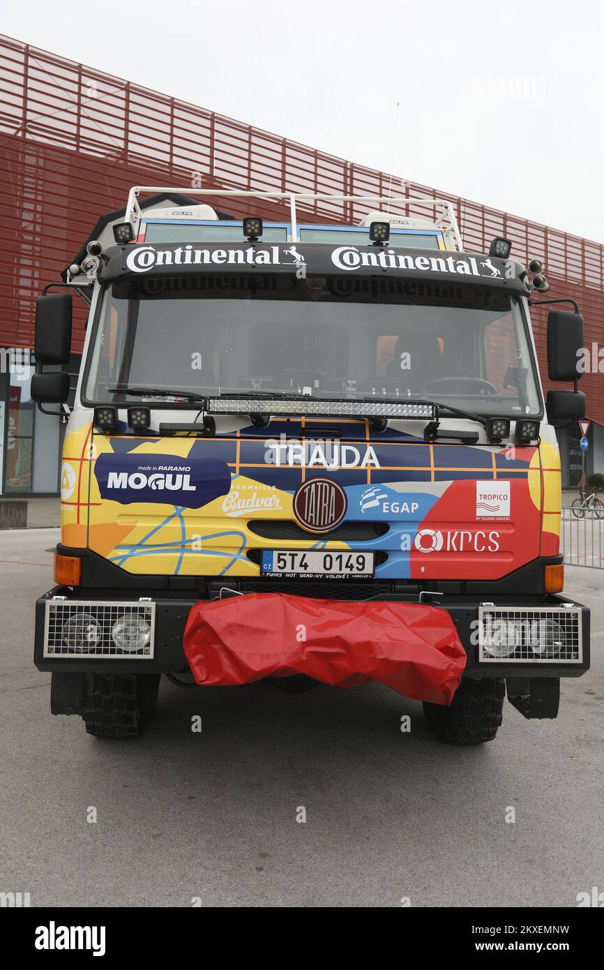 29.02.2020., Croatia, Zagreb - Visitors to Westgate Shopping Center can ...