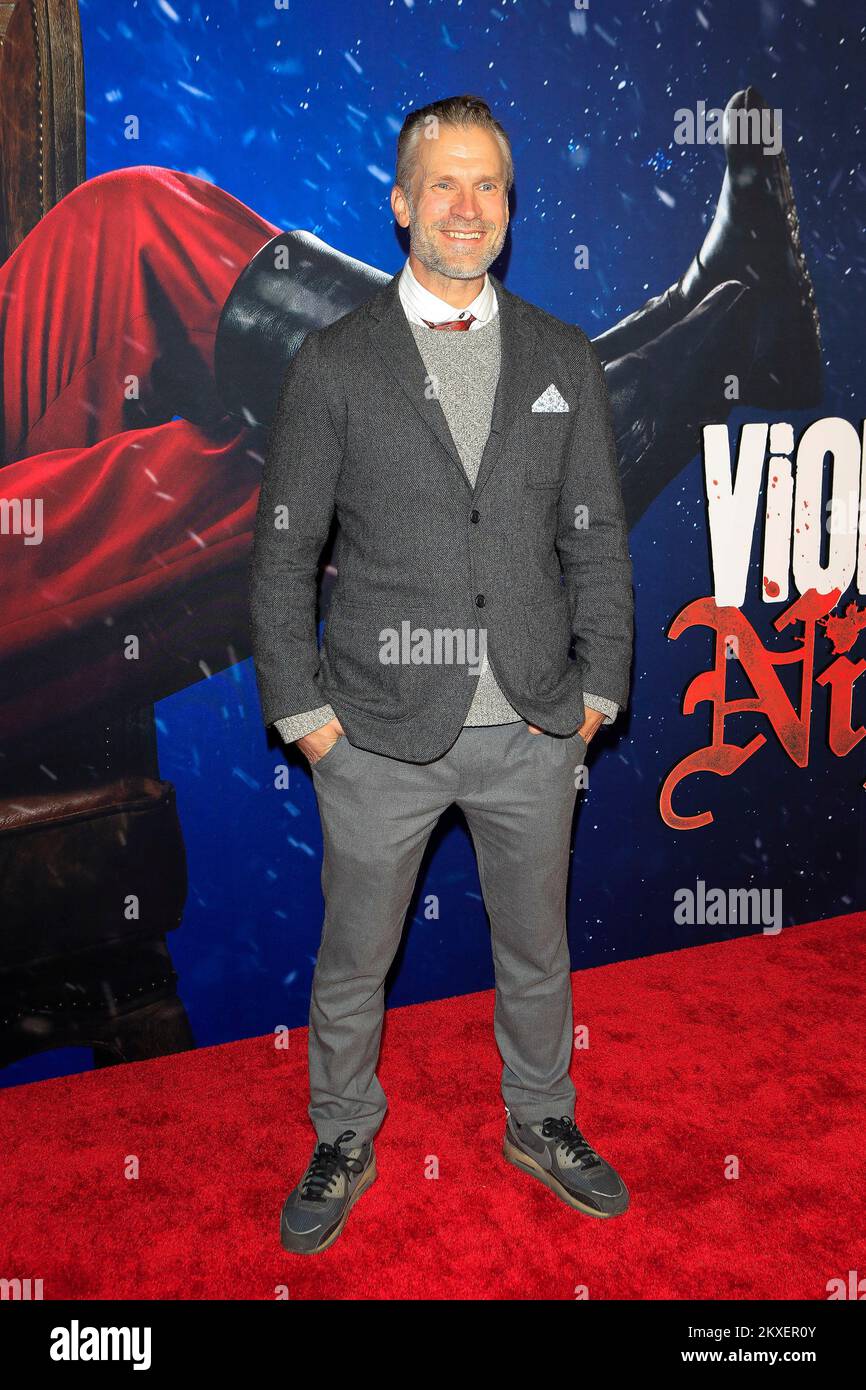 November 29, 2022, Los Angeles, California, USA: LOS ANGELES - NOV 29 ...