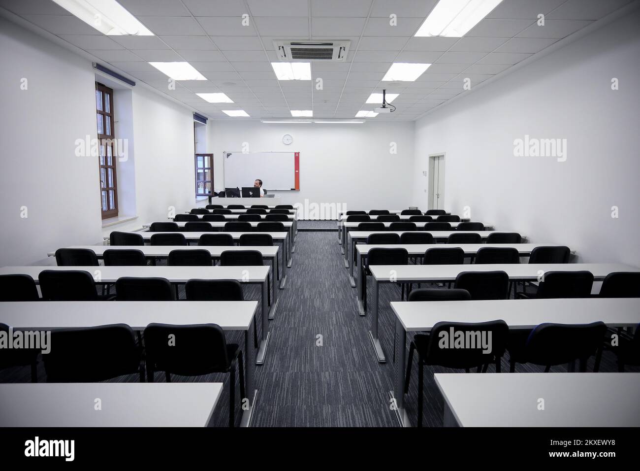 Military school classroom hi-res stock photography and images - Alamy