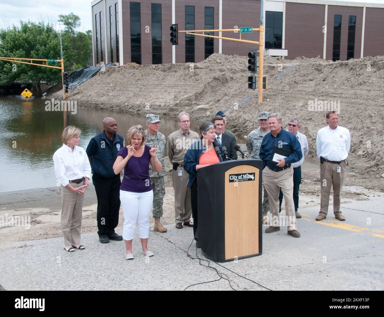 011071311 DHS SEC Napolitano visits Minot ND. North Dakota Flooding ...